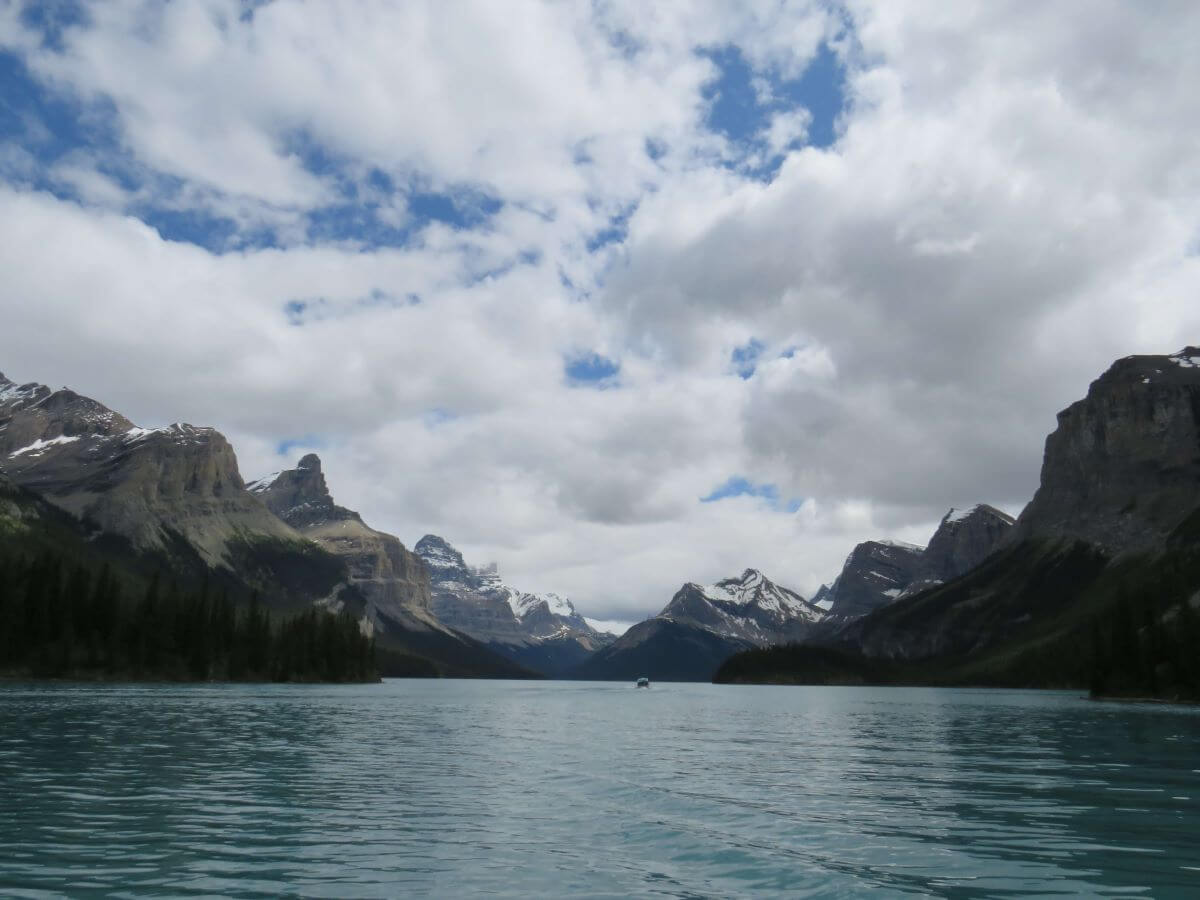 A Road Trip in the Sensational Jasper National Park - nj_wanders