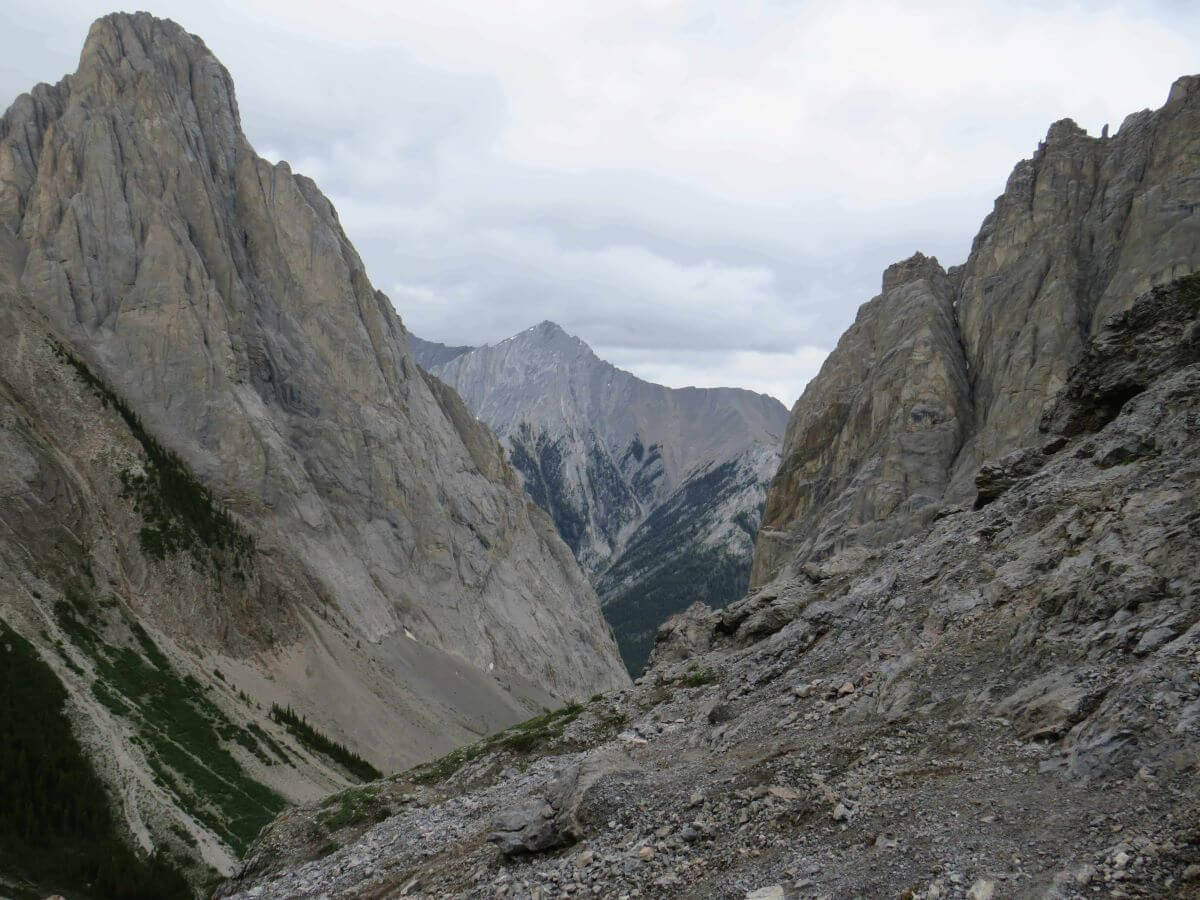 Beautiful Banff National Park - What is There to See? - nj_wanders