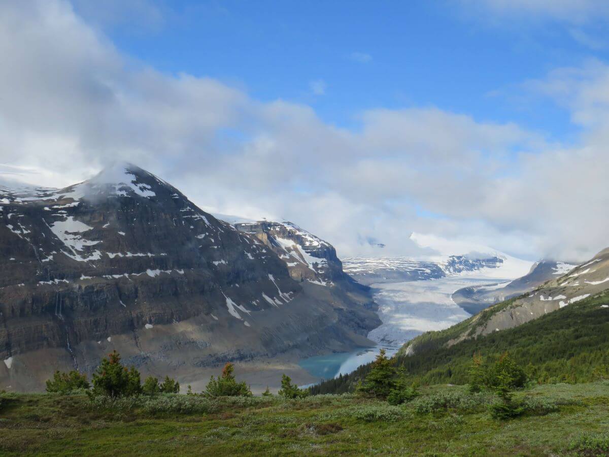 A Road Trip in the Sensational Jasper National Park - nj_wanders